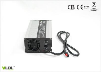 Cina caricabatteria di 48V 10A LiFePO4, caricatore astuto della batteria al litio con caricarsi di 4 punti in vendita