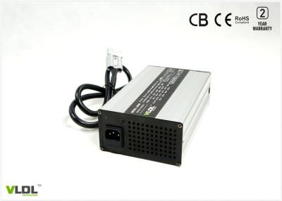 Cina il caricabatteria automatico del ferro del litio di 12V 30A, microprocessore ha controllato, con la ventola di raffreddamento, il CE & RoHS ha certificato in vendita