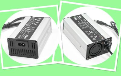 Cina 48 volt 2 amp di Li del caricabatteria, mini tipo con alloggio di alluminio leggero, ampio input 110 - 240 in vendita