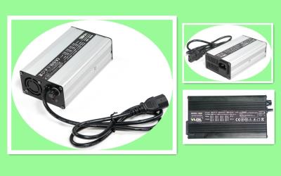 Cina il caricatore della batteria al litio di 42V 4A, perni degli Stati Uniti due tappa ed uscita con il connettore di RCA, caricarsi astuto in vendita