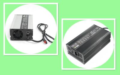 Cina Caricabatteria standard 60V 8A Li di RoHS e del CE con caricarsi astuto di punti di SMPS 4 in vendita