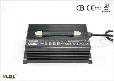 Cina 5 punti Smart che si carica a bordo del caricatore, caricabatteria astuto di 12V 50A per Li/batterie di SLA in vendita