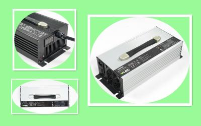 Cina Personalizzi il caricabatteria astuto di alta tensione di 96V 15A per litio o la batteria al piombo 1800Watts massimo in vendita