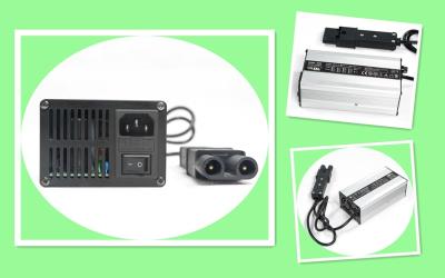 中国 12.6V 20Aのスマートなリチウム電池の充電器は90を入れました|ガスの発電機からの交流電力のための264Vac PFC 販売のため