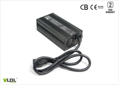 Cina OEM/ODM di tecnologia di modo di commutazione del caricabatteria di Smart 14V 10A LiFePO4 in vendita