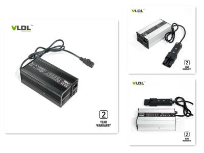 Cina Caricabatteria di Smart 14.4V 15A AGM nero o caso di alluminio d'argento MCU controllato in vendita