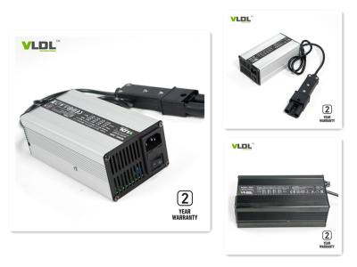 Cina Caricabatteria di Smart 14.4V 15A AGM nero o caso di alluminio d'argento MCU controllato in vendita
