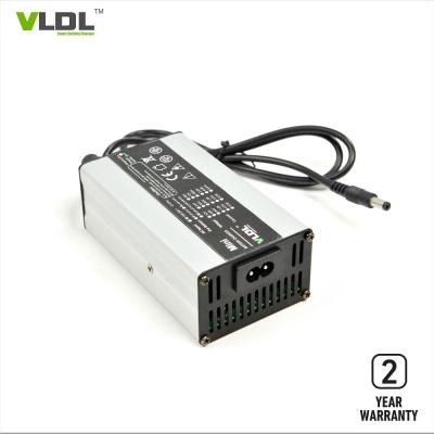 China Het slimme de Lader van de het Lithium Ionenbatterij van 24V 2A Automatische en Snelle Laden Te koop
