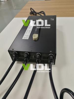 China 4 banken 7A de Lader van de 24 Voltbatterij met Ingevoerde Output 4 van 29.4V 7A Maximum Ladende Één Te koop