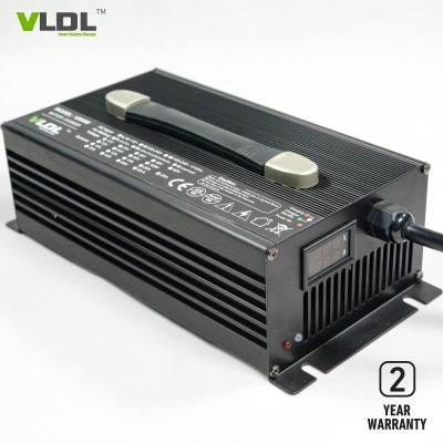 China 44.1V 50A 36 peso leve da frequência 47~63HZ do carregador de bateria acidificada ao chumbo do volt à venda