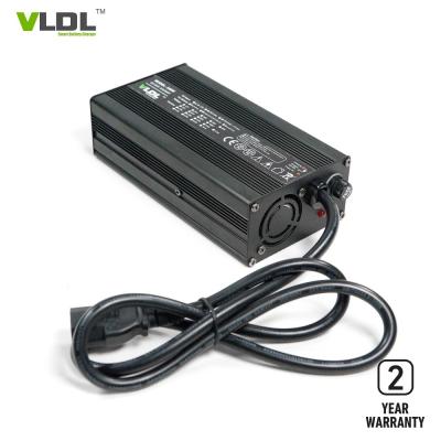 Cina 4.2V 15A scelgono il caricatore Smart cc dell'Accumulatore litio-ione e caricarsi del cv in vendita