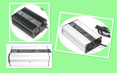 中国 16.8V 8Aのリチウム電池の充電器の高性能および小さいアルミニウム包装 販売のため