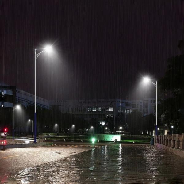 Quality Integrated Solar Street Light With High Efficiency Lithium Battery For Tropical for sale