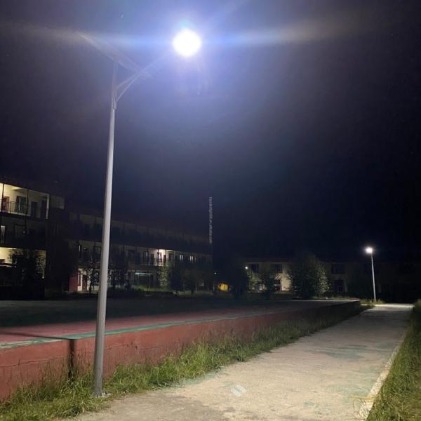 Quality IP65 Waterproof Solar Street Light Integrated With Motion Sensor Sidewalk for sale