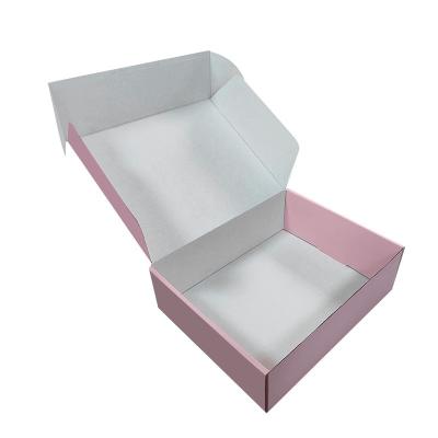 China Custom Size Glossy Finish Cardboard Box for Shipping Apparel ' Preferred Selection for sale