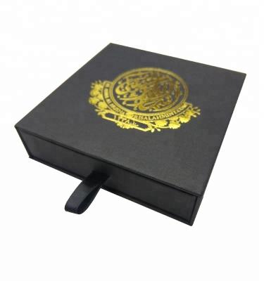 China Luxe warm gestempelde donut verpakking met CMYK-drukwerk Te koop