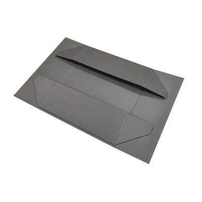 China Custom Folding Magnetic  Rigid Collapsible Box With Embossing Printing Handling for sale
