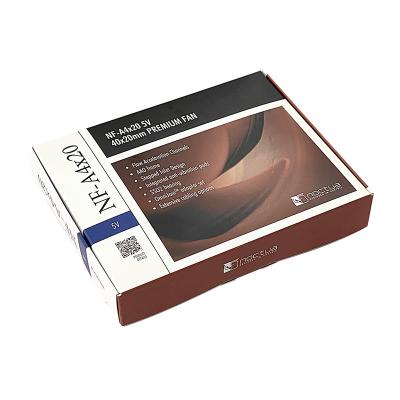 China Certificate Custom Small Batch Hard Three Layer Corrugated Mailer Box Shipping Box For Underwear Clothing Garment Packaging for sale