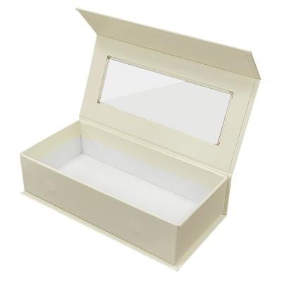 China Personalisierte Quadratische Magnetverschlussdeckel Geschenk Kosmetik personalisierte falsche Wimpern Verpackung Papierbox mit transparenten Fenster zu verkaufen