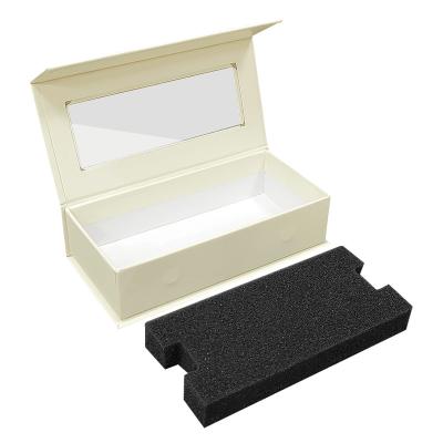 China Personalisierte Quadratische Magnetverschlussdeckel Geschenk Kosmetik personalisierte falsche Wimpern Verpackung Papierbox mit transparenten Fenster zu verkaufen