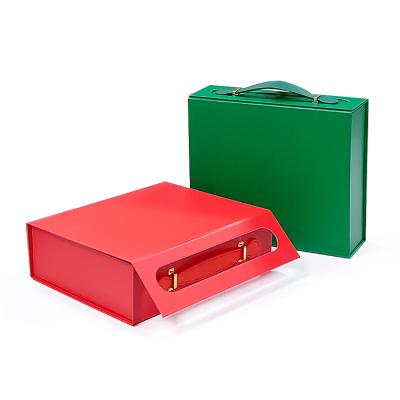 Cina Scatola regalo con logo personalizzato realizzata con cartone riciclabile e manico pratico in pelle in vendita