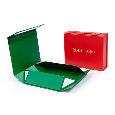 Cina Scatola regalo con logo personalizzato realizzata con cartone riciclabile e manico pratico in pelle in vendita