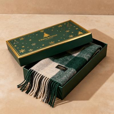 Κίνα Προσαρμοσμένα πολυτελή χριστουγεννιάτικα κουτιά δώρων από ματ σκληρό χαρτόνι για συσκευασία κασκόλ, φορέματος, εσωρούχων, πουκάμισου, από ανακυκλωμένα ασηπτικά υλικά προς πώληση