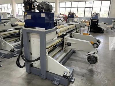 中国 自動紙巻回転シート機 衣料店のクラフト紙切削用 販売のため