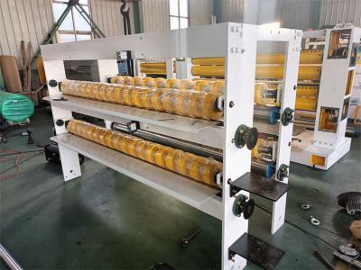 Cina Tagliatrice elettrica a doppio strato per la fabbricazione di cartoni ondulati in vendita