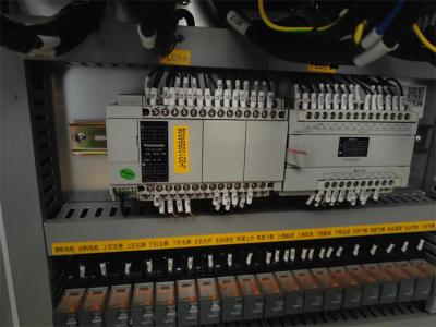 China Máquina de costura de caixa de servo duplo de 6kw de potência para costura flexível e versátil à venda