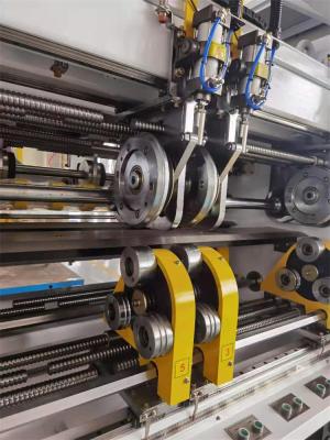 Cina Macchina di scatto a slitter a lama sottile corrugata in cartone personalizzata per 380V di tensione in vendita