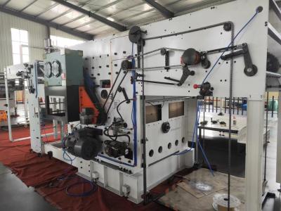 Cina Macchina di taglio a laminazione ad alta velocità azionata elettricamente per cartone ondulato 1500 KG in vendita