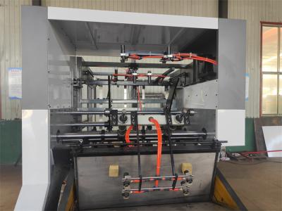 Cina 380V Voltage Auto Feeder Die Cutting and Creasing Machine per cartone ondulato in vendita