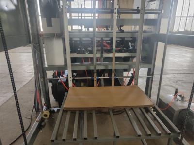 Cina 380V Voltage Auto Feeder Die Cutting and Creasing Machine per cartone ondulato in vendita