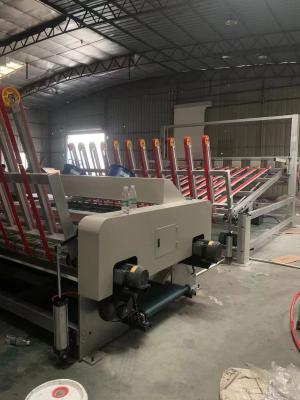 Cina 4500 KG Servo motore principale 12,5KW macchina di impilazione di cartoni ondulati per l'impilazione in vendita