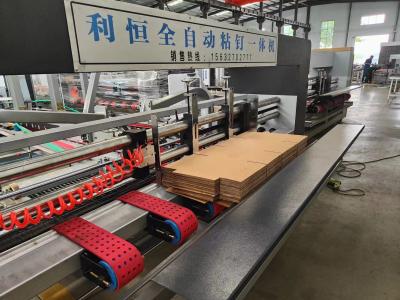 Cina Macchina di incollaggio a scatole di cartone corrugato pieghevole automatica per le esigenze del cliente in vendita