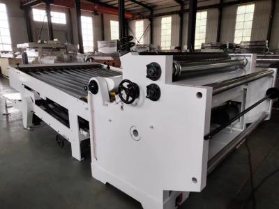 Cina 2 strati automatici rotativi per il taglio di carta da rotolo a foglio per la produzione di cartone in vendita