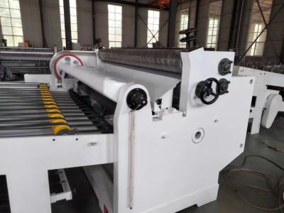 Cina 2 strati automatici rotativi per il taglio di carta da rotolo a foglio per la produzione di cartone in vendita