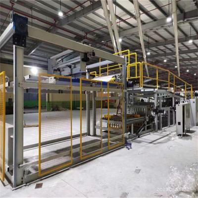 China Linha de produção de caixas de cartão ondulado para caixas de cartão duráveis e resistentes à venda