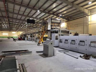 China Elektrische verwarmingsstapelmachines 0,75 kW Horizontale output voor de productie van karton Te koop