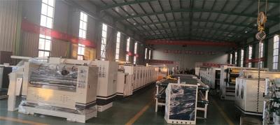 Cina Linea di produzione di cartone ondulato a 3 strati con precisione di taglio velocità uniforme ±1 mm in vendita