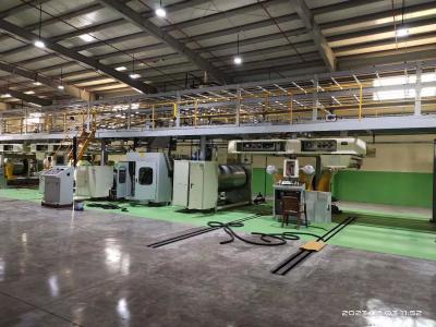 Cina 3/7 Linea di produzione di cartone ondulato a plico con precisione di taglio e velocità uniforme di ±1 mm in vendita