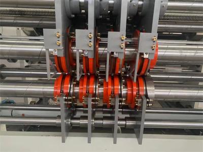 Cina 380v Voltaggio Macchina semiautomatica di stampaggio della carta per la fabbricazione di scatole di cartone ondulato in vendita