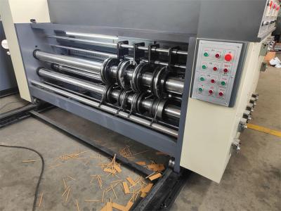 Cina 380v Voltaggio Macchina semiautomatica di stampaggio della carta per la fabbricazione di scatole di cartone ondulato in vendita