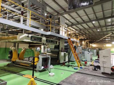 Cina 1800 mm 5 Ply Linea di fogli ondulati per la produzione di cartone personalizzabile e ondulato in vendita