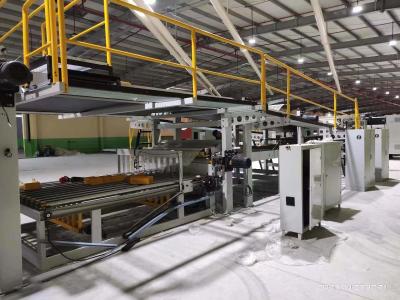 Cina 5 strati di cartone ondulato con accuratezza di taglio velocità uniforme di ± 1 mm in vendita