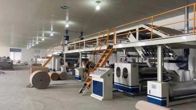 Cina 5 strati di cartone ondulato con accuratezza di taglio velocità uniforme di ± 1 mm in vendita