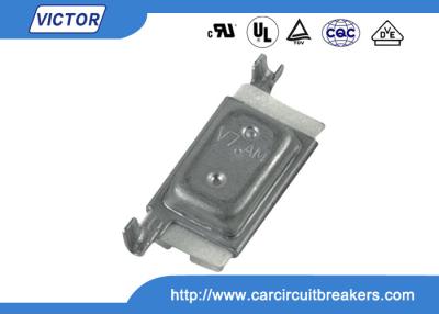 中国 Busmann Car Circuit Breaker Auto Reset Disc Action 5A 24V DC Self - hold 販売のため