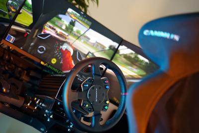 China Amusement Park Racing Arcade Machine 15Nm PC Gaming Rig Simulator for sale