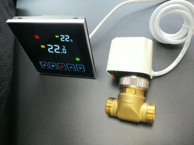 China 3/2 Weisen-Ventil-Steuerventilatorkonvektor-Einheits-Thermostat mit bunter LCD-Anzeige zu verkaufen